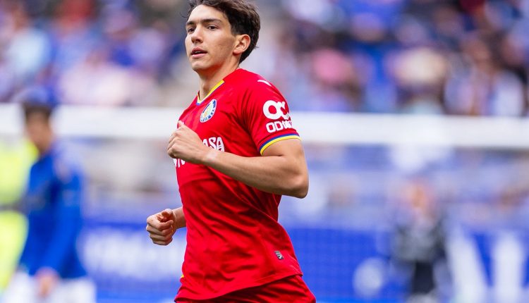 El Getafe ejerce la opción de compra por Mario Martín, que firma hasta ...
